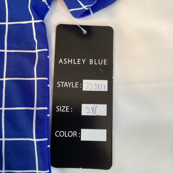 Ashley Blue | Tops | Ashley Blue Blue And White Box Pattern Short ...